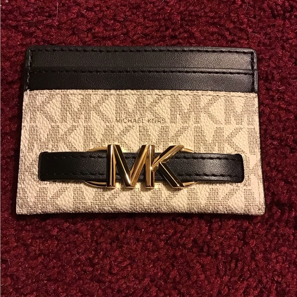 Michael Kors | Bags | Michael Kors Nwot Card Case Signature Mk Leather ...